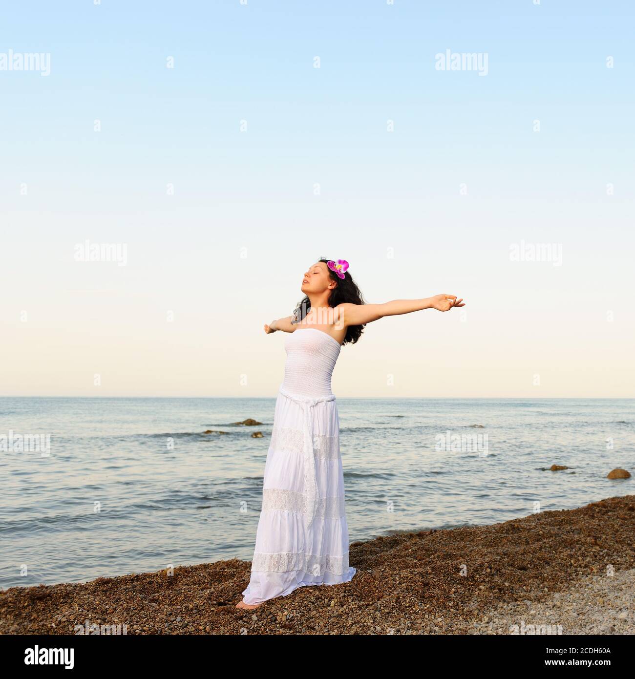 White sundress hi-res stock photography and images - Alamy