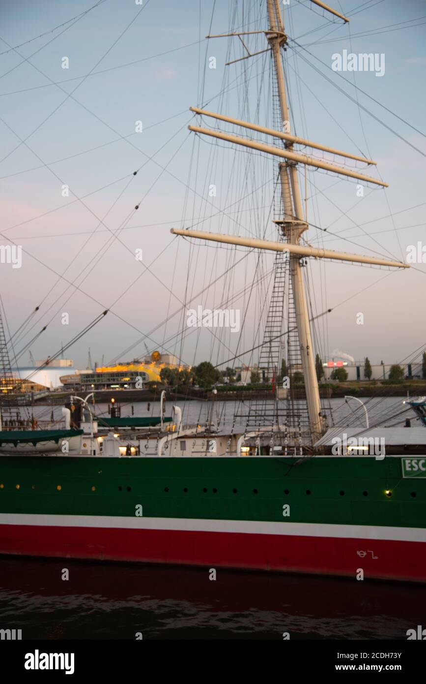 rickmer rickmers sailing ship at sunset, hamburg, germany Stock Photo ...