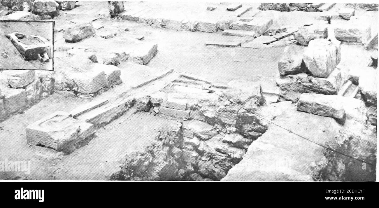 . The palace of Minos : a comparative account of the successive stages ...