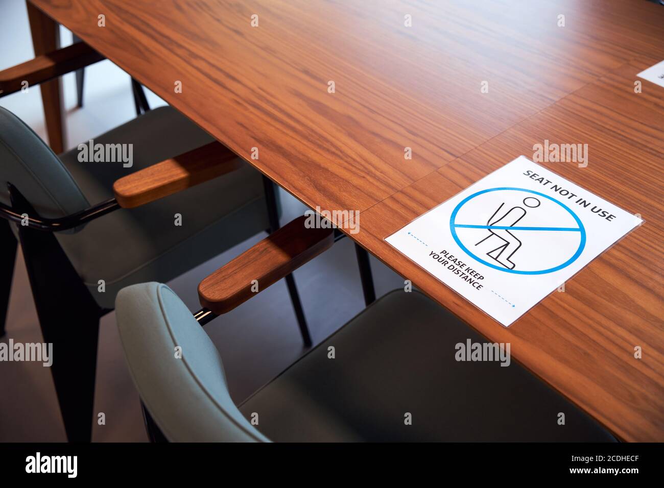 Meeting room with label hi-res stock photography and images - Alamy