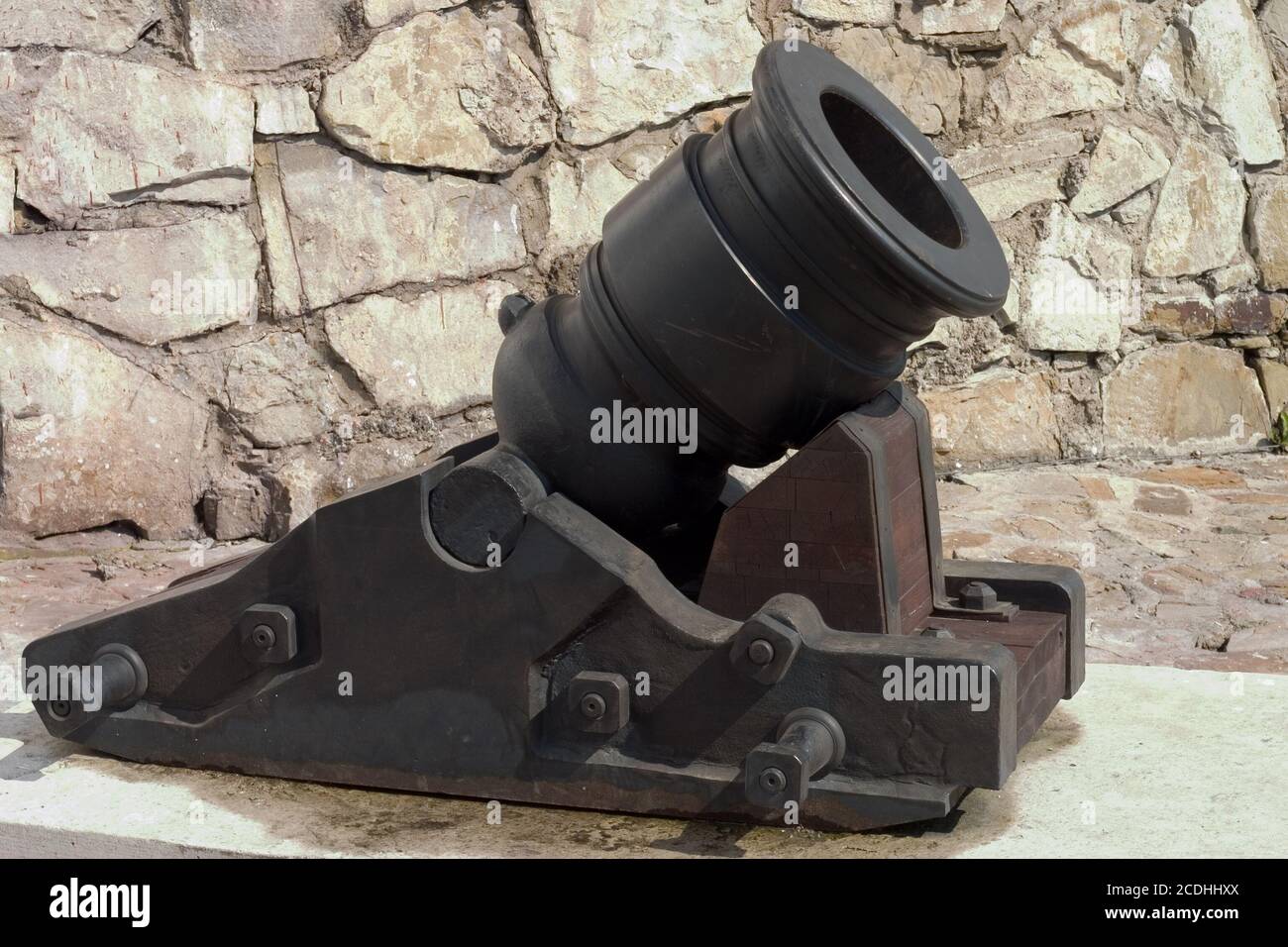 Ancient gun hi-res stock photography and images - Alamy