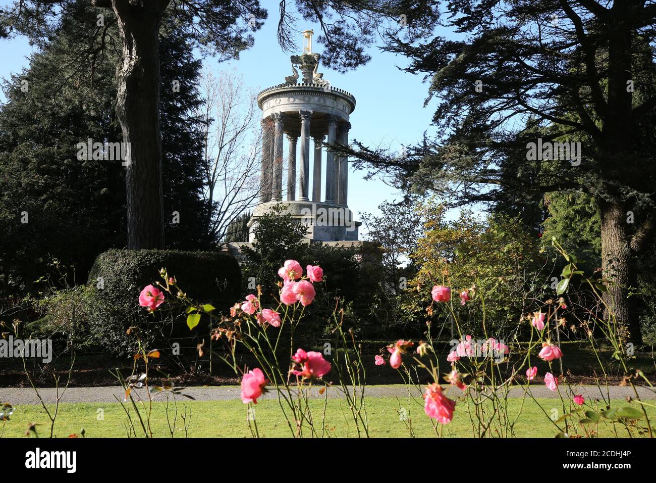 Burns monument memorial gardens hi-res stock photography and images - Alamy