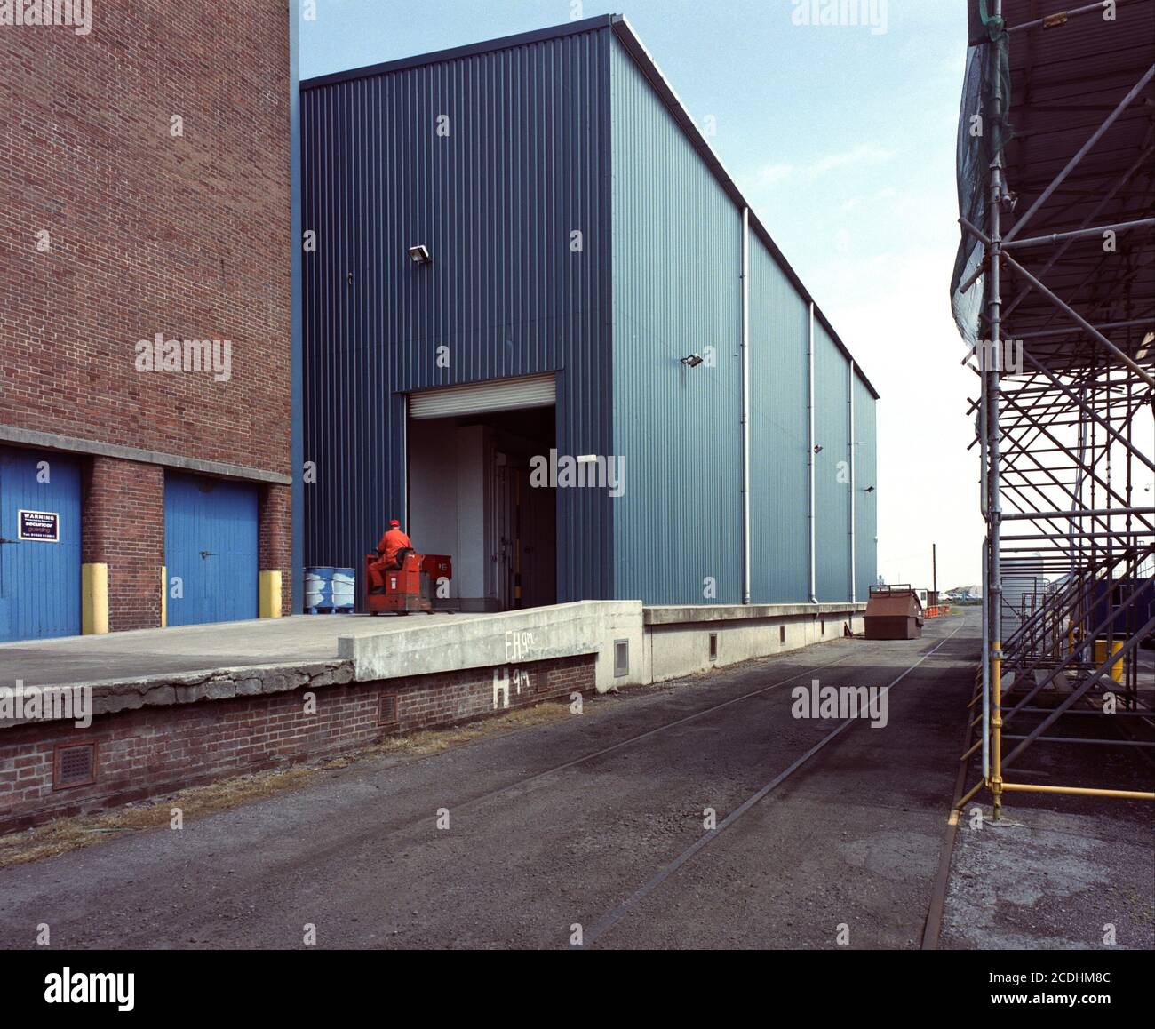 Dockside warehouse hi-res stock photography and images - Alamy