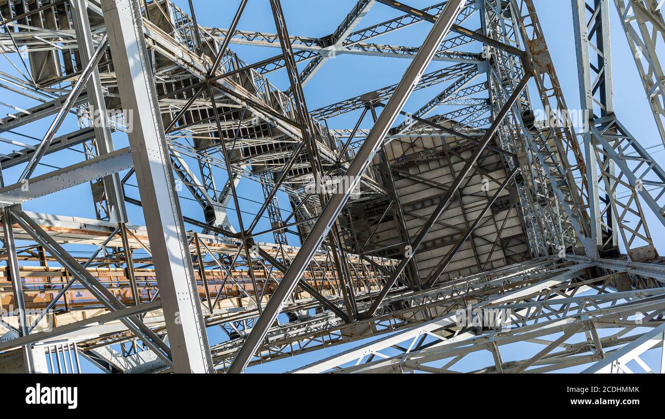 Cable car support column hi-res stock photography and images - Alamy