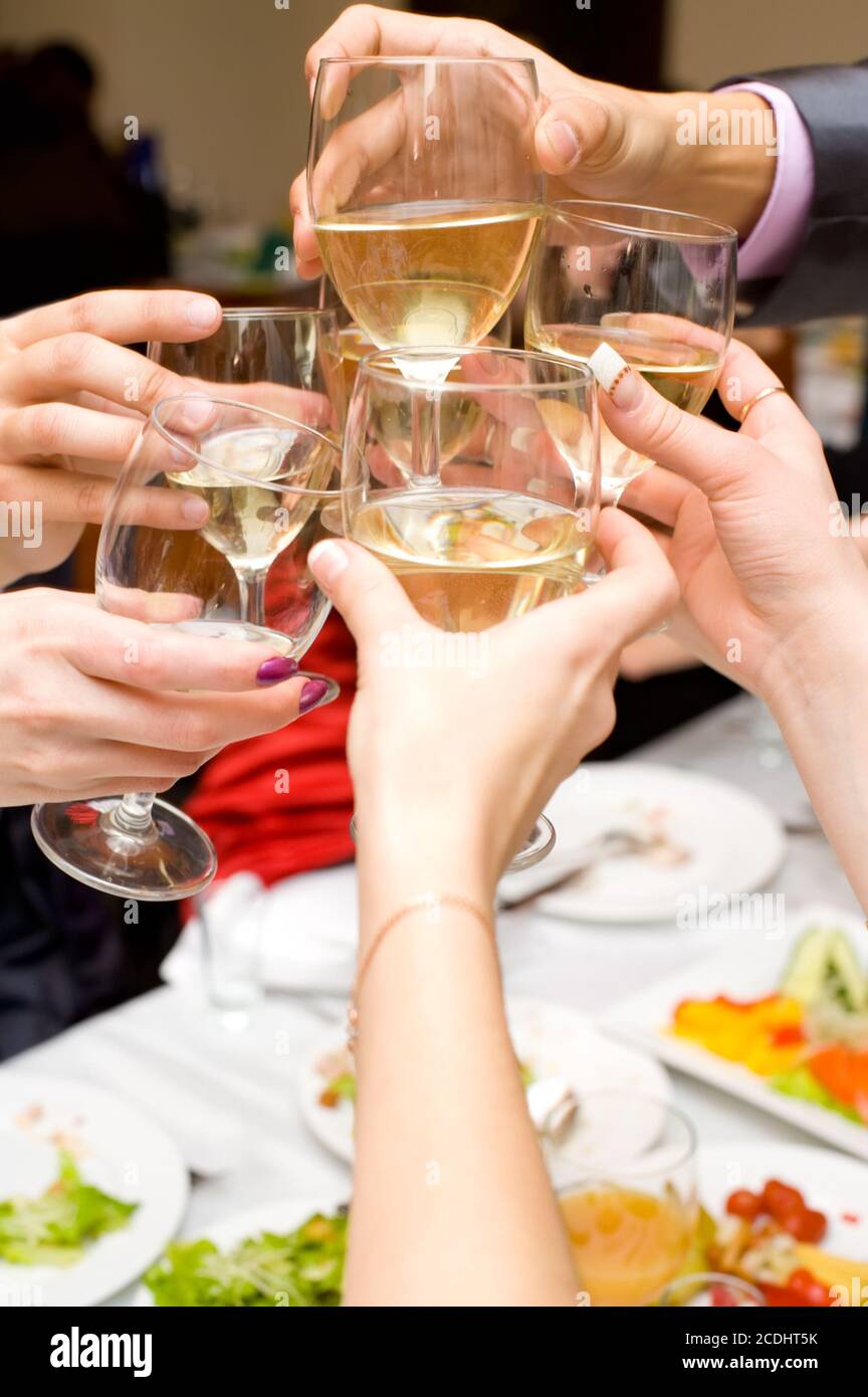 Cheers cheers hi-res stock photography and images - Alamy