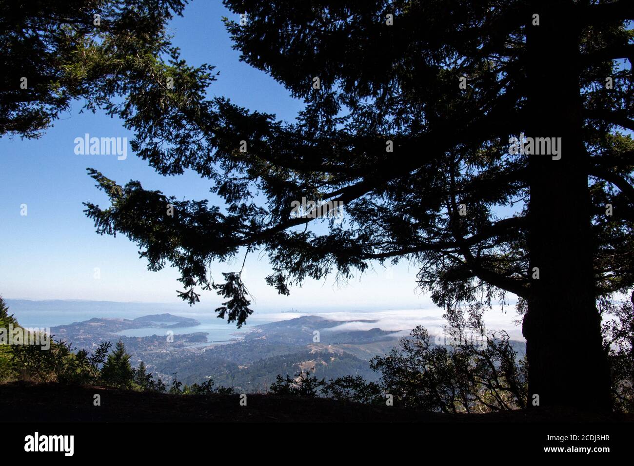 Midday landscapes hi-res stock photography and images - Alamy