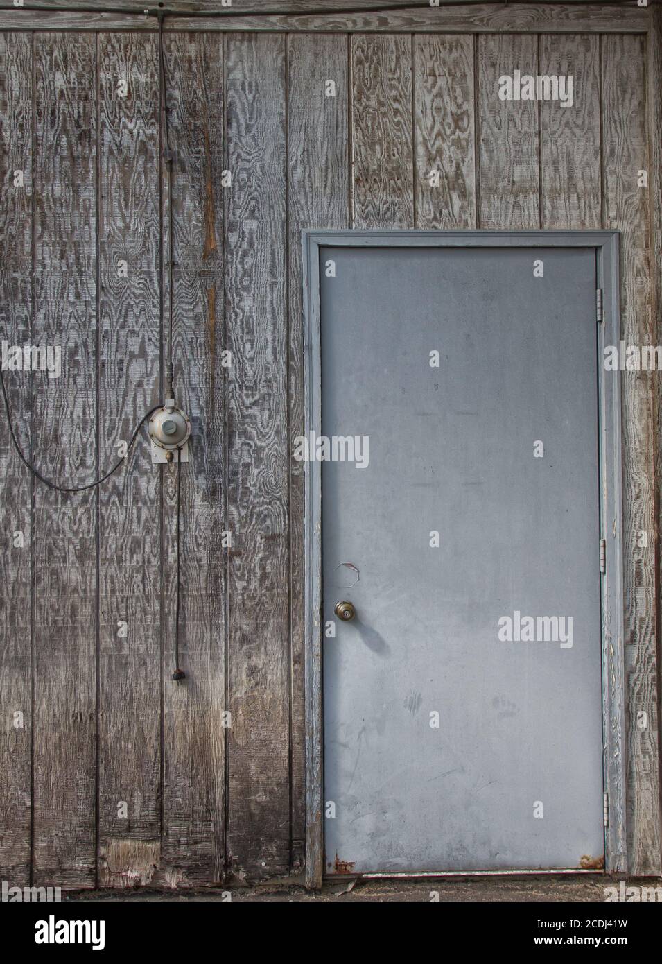 Distressed door hi-res stock photography and images - Alamy