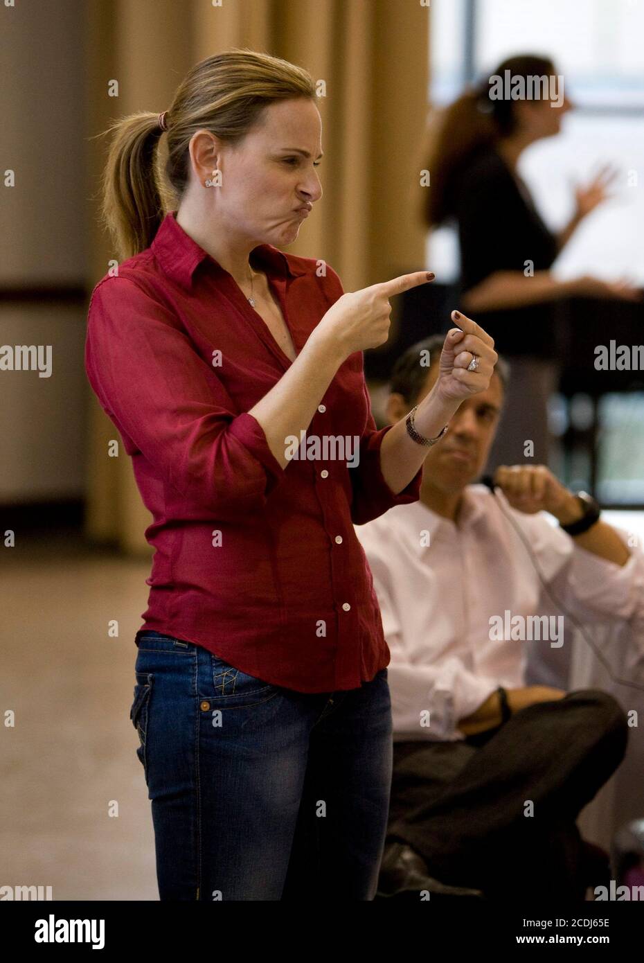 American actress and writer hi-res stock photography and images - Alamy