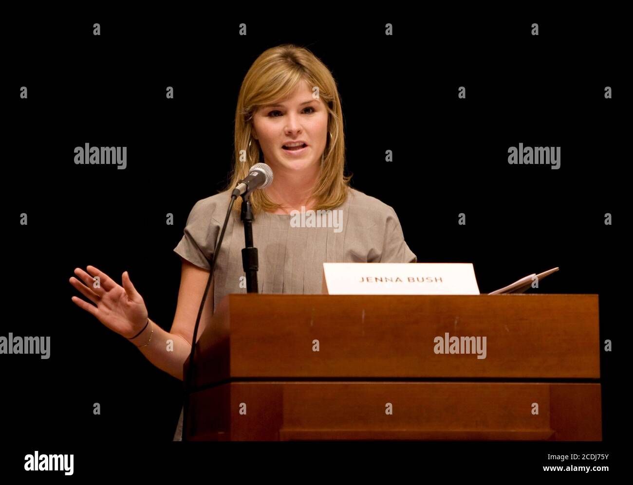 Austin, TX November 3, 2007: Jenna Bush discusses her new book, "Ana's ...