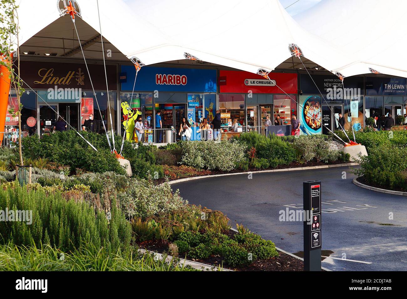 Ashford designer outlet hi-res stock photography and images - Alamy