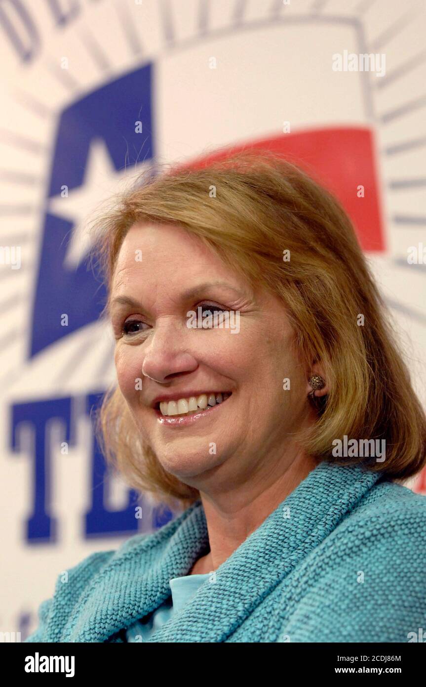 Bob edwards hi-res stock photography and images - Alamy