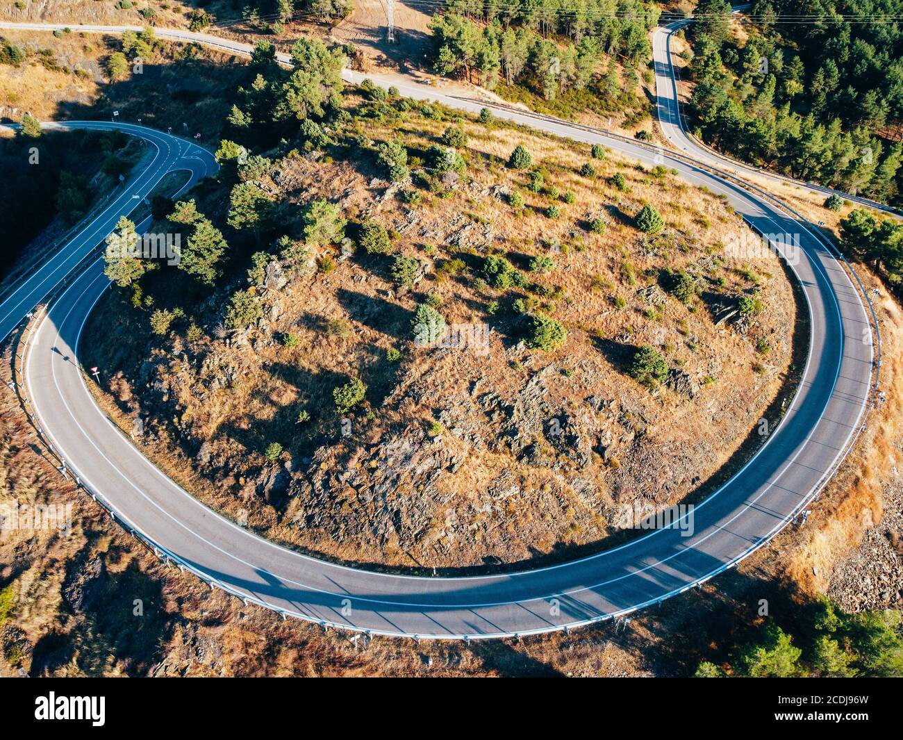 Curvy road aerial hi-res stock photography and images - Alamy