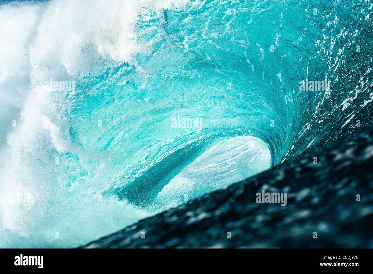Powerful blue wave breaking in the atlantic ocean Stock Photo - Alamy