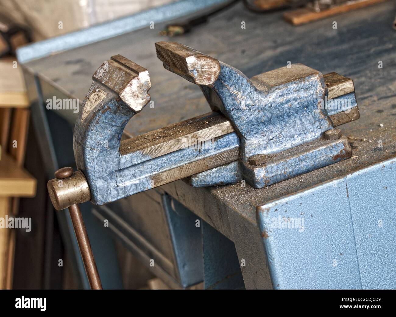 Old bench vice hi-res stock photography and images - Alamy