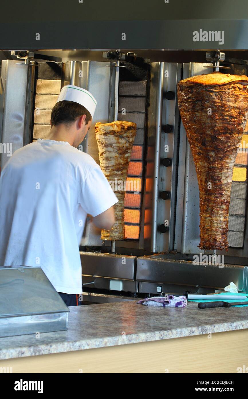 Shawarma arab hi-res stock photography and images - Alamy