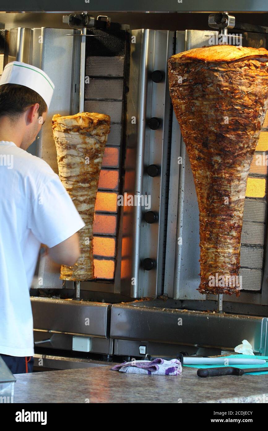 Shawarma arab hi-res stock photography and images - Alamy