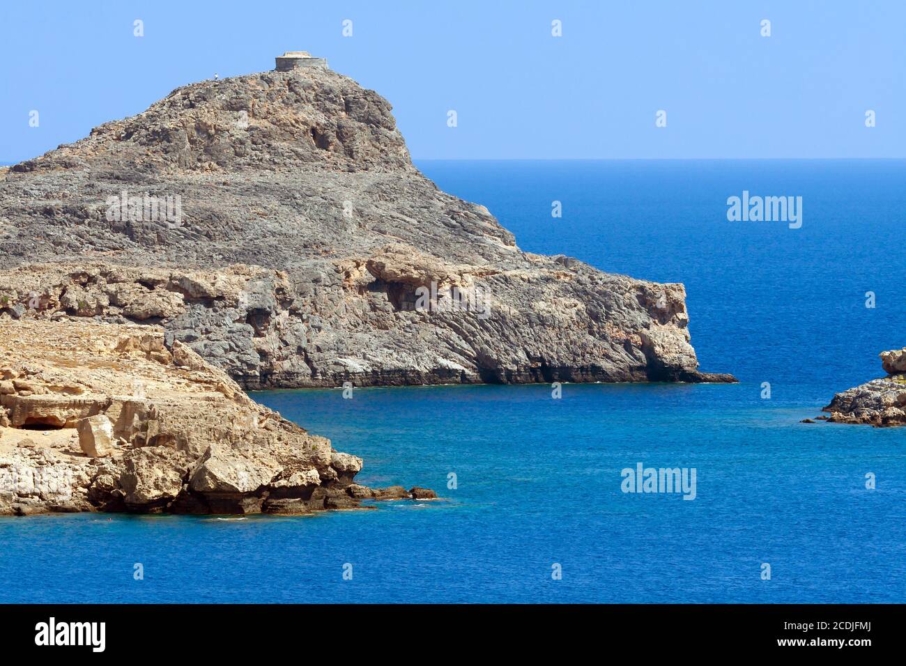 Islands in middle sea hi-res stock photography and images - Alamy