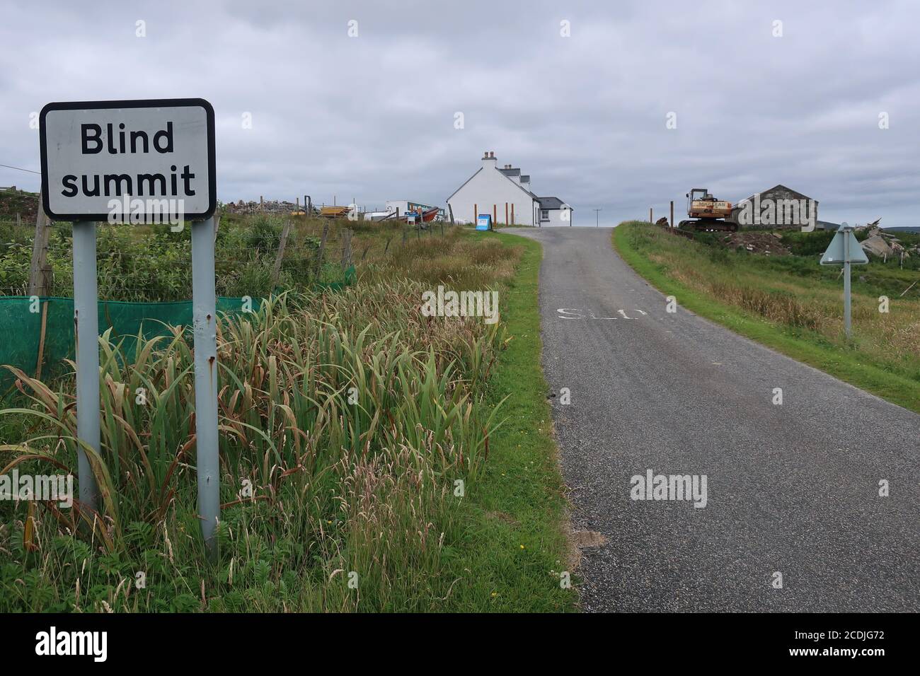 Blind summit sign hi-res stock photography and images - Alamy