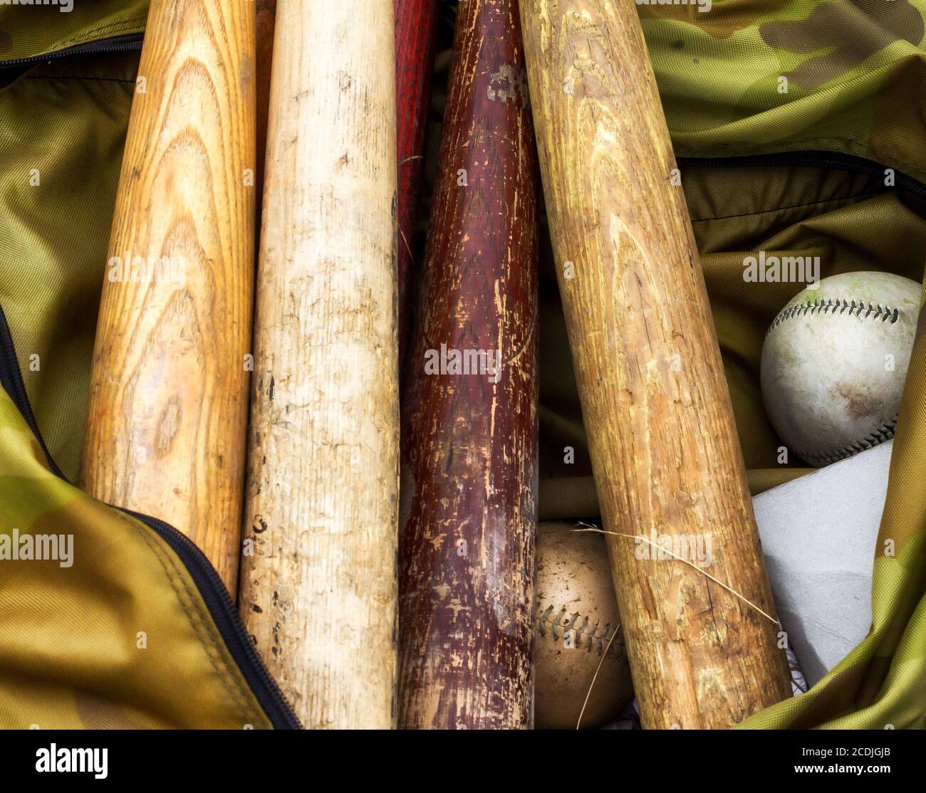 Softball bats hi-res stock photography and images - Alamy