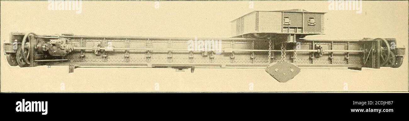 Cage trolleys hi-res stock photography and images - Alamy