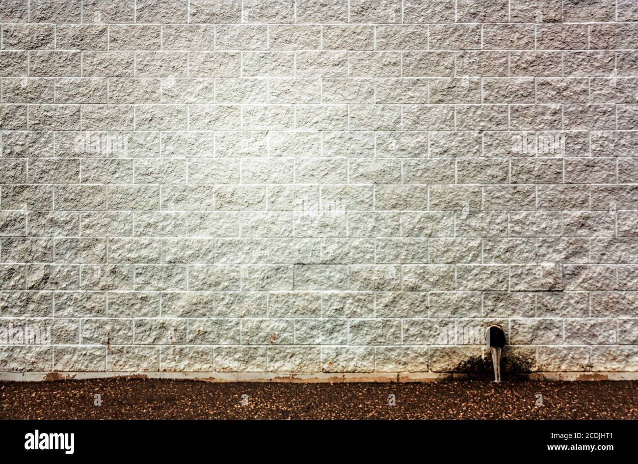 Cinderblock walls hi-res stock photography and images - Alamy