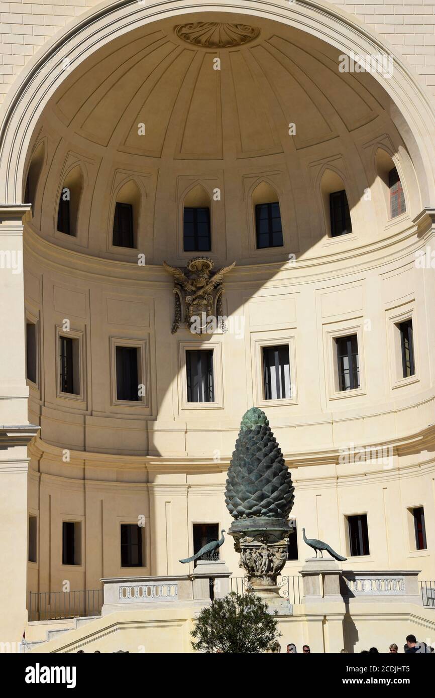 Pine Cone - Pigna - In the Courtyard of the Vatican Museums, Rome Stock ...