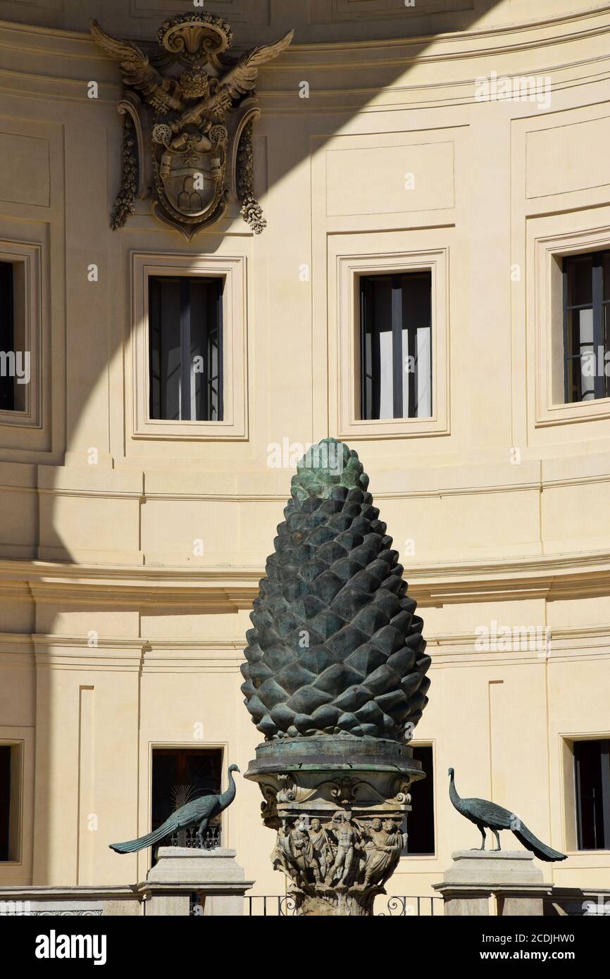 Pine cone statue peacock hi-res stock photography and images - Alamy