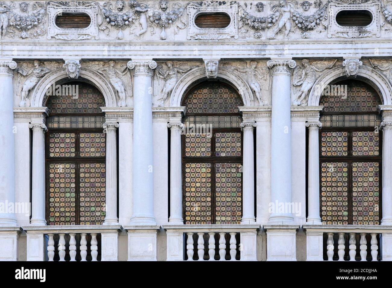 Library column st marks hi-res stock photography and images - Alamy