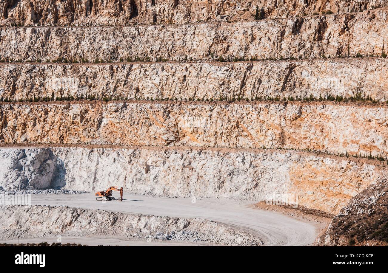 Excavator in mine Stock Photo - Alamy