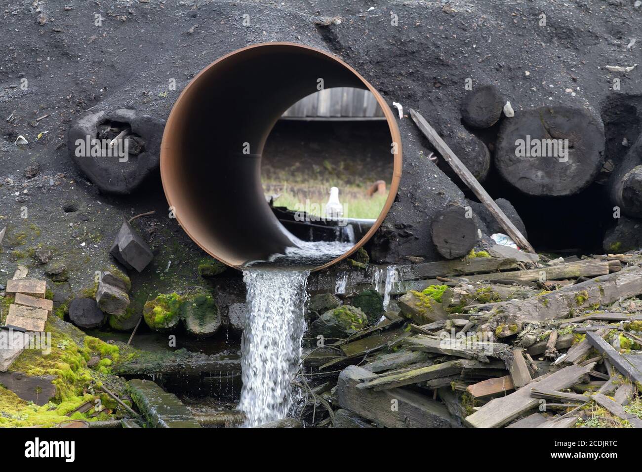 Industrial dumping hi-res stock photography and images - Alamy