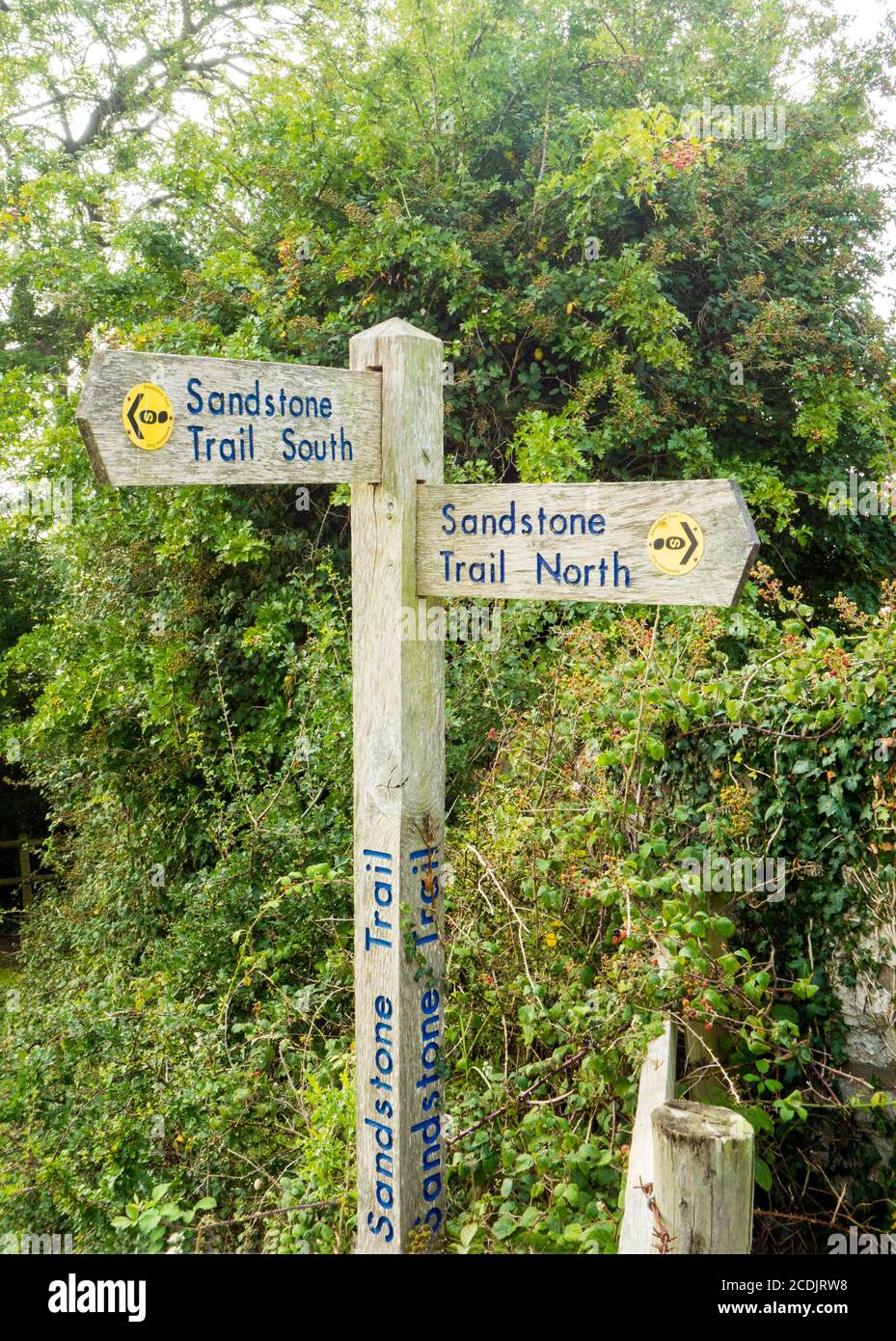 Sign waymarker hi-res stock photography and images - Alamy