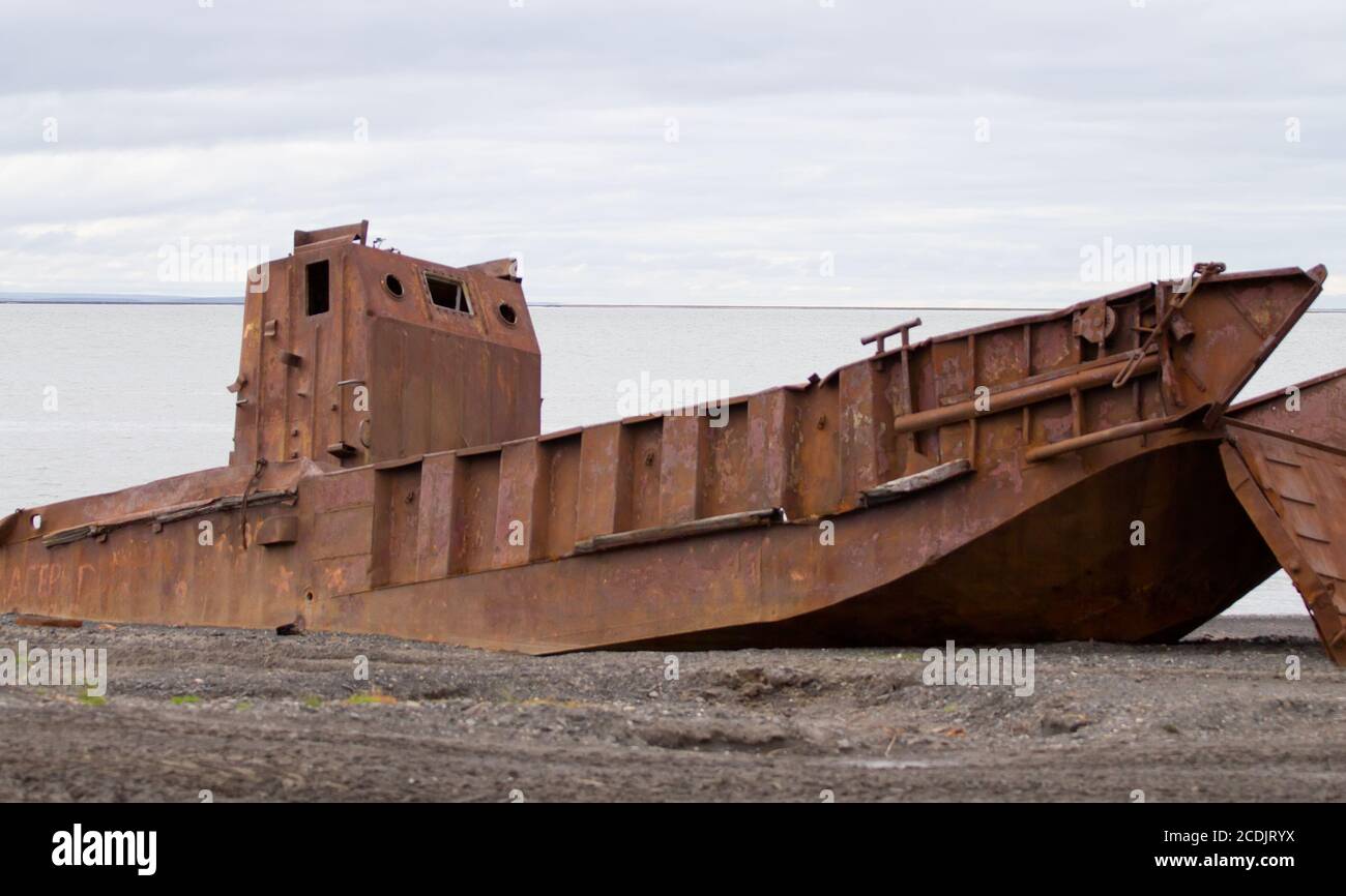 very rusty ship Stock Photo - Alamy