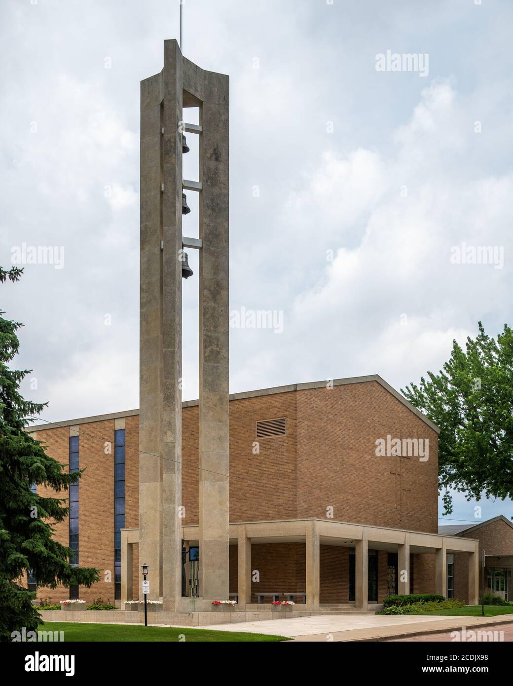 Exterior of St. Mary Church, designed by Harold Spitznagel Stock Photo ...