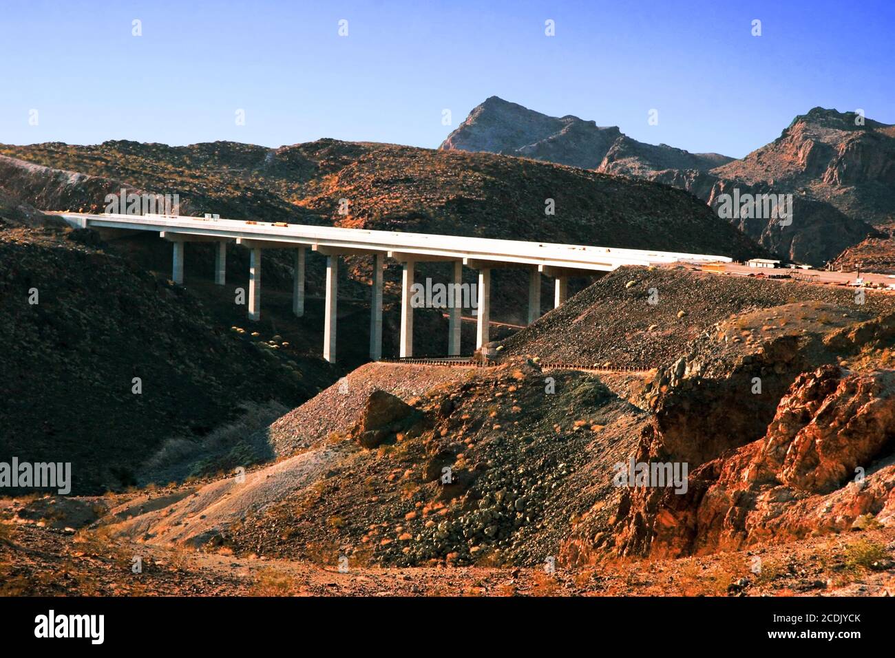 American road bridge blue sky hi-res stock photography and images - Alamy