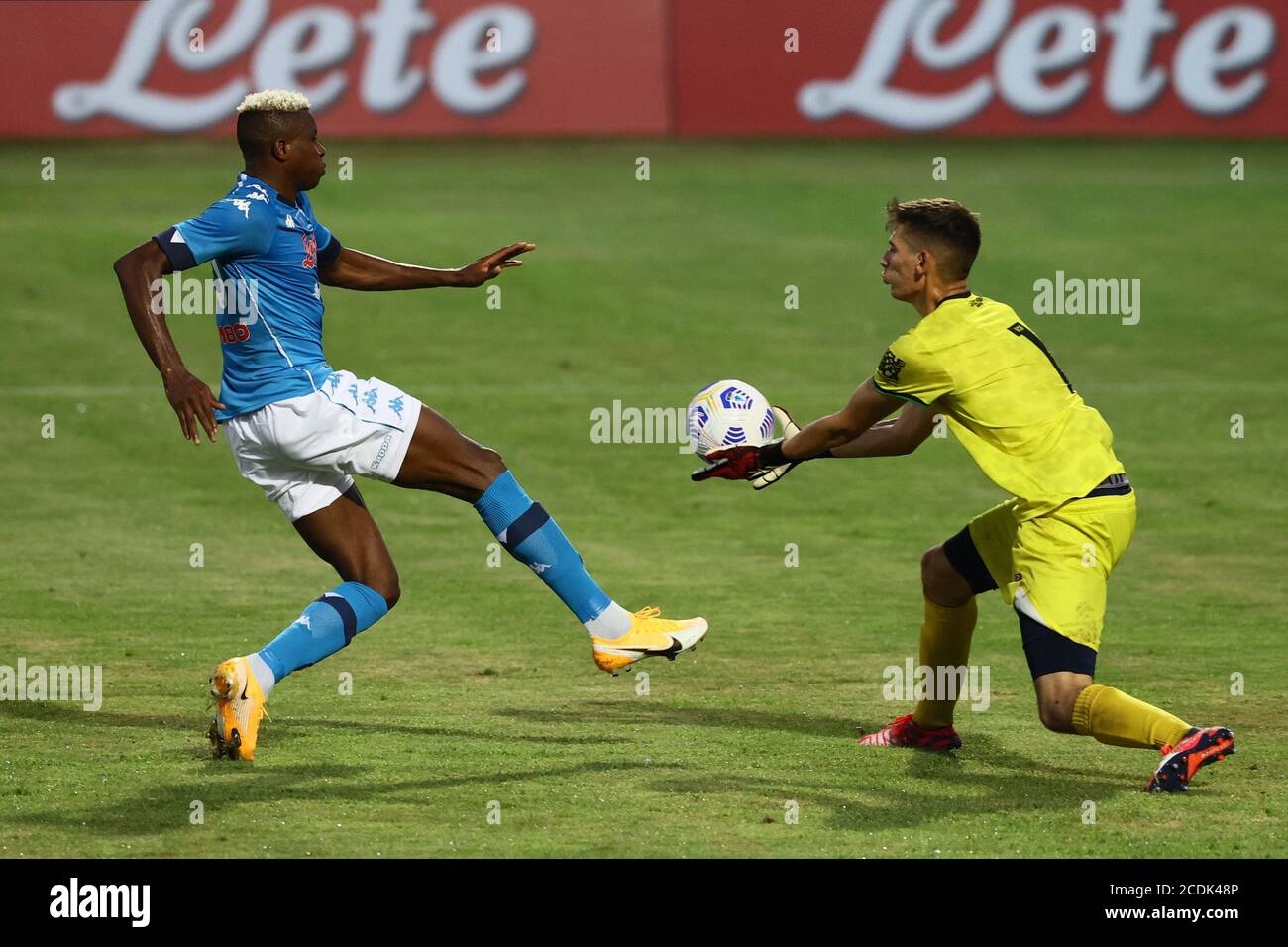 Quick handling hi-res stock photography and images - Alamy