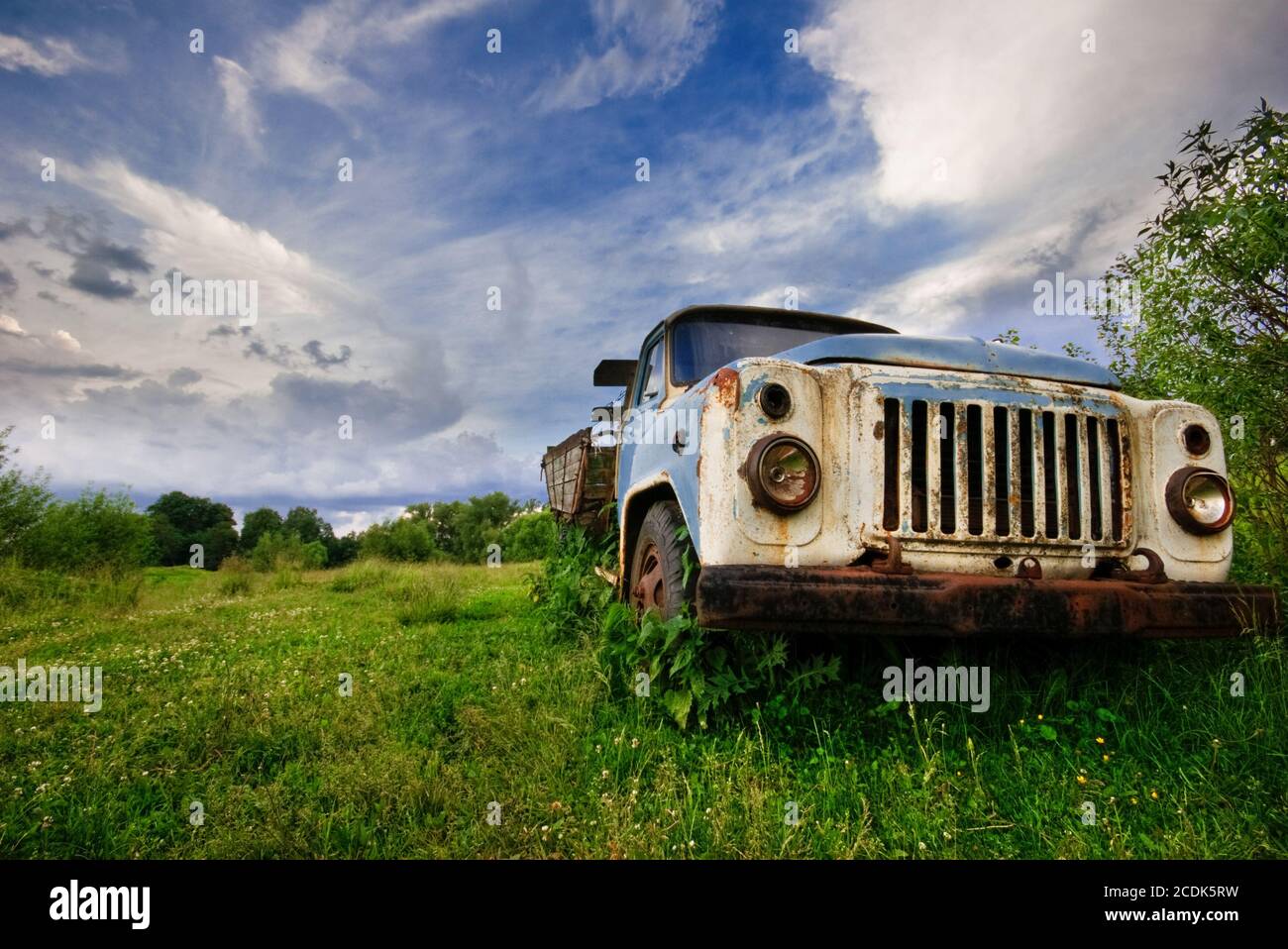 Old lorry hi-res stock photography and images - Alamy
