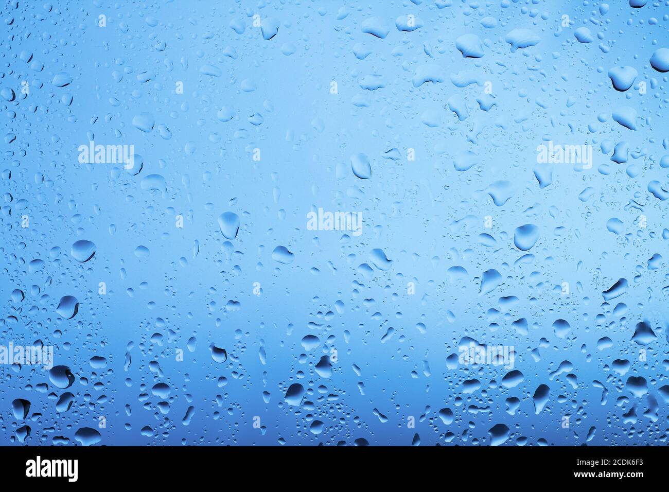 Waterdrops on glass close hi-res stock photography and images - Alamy