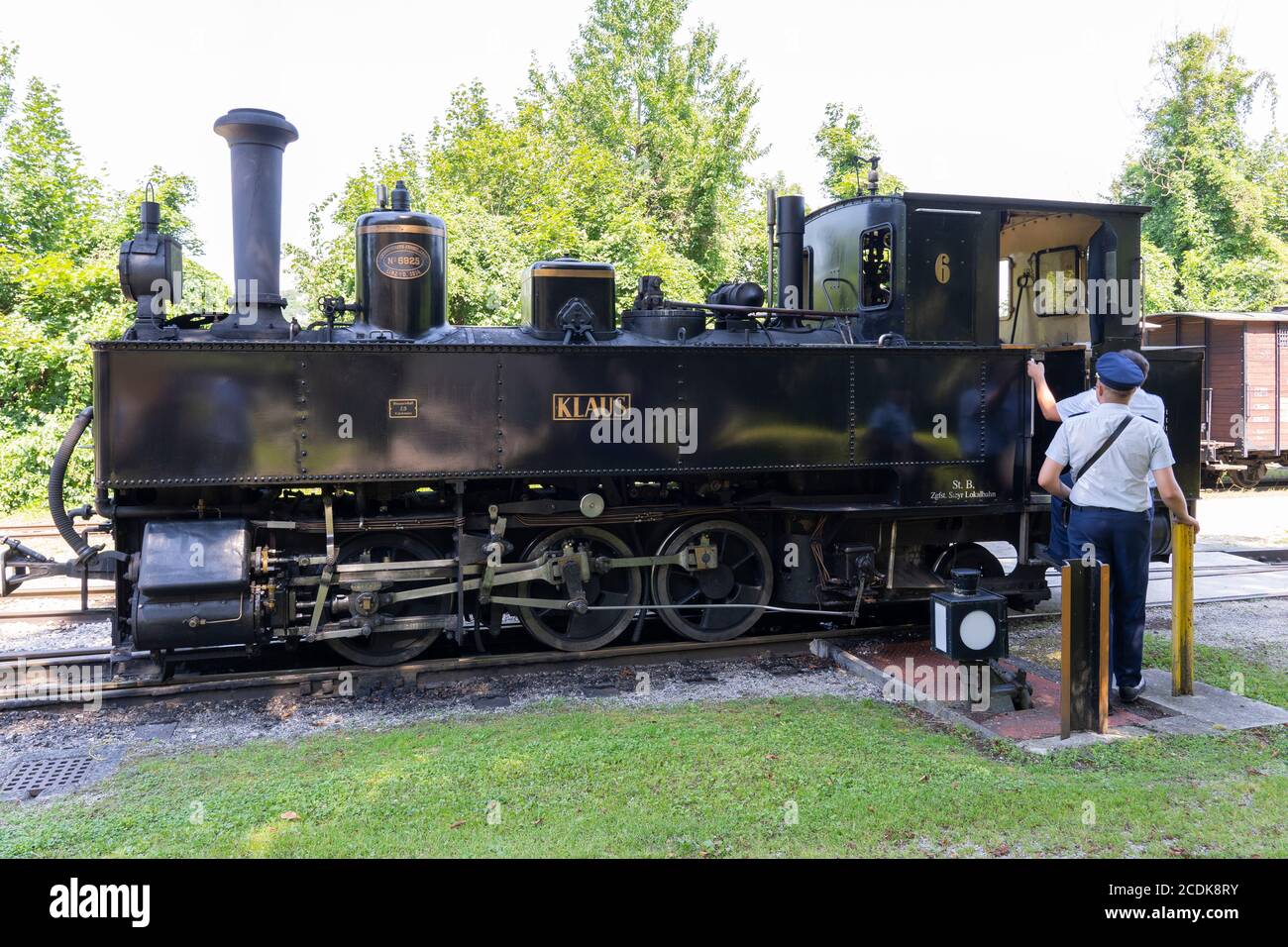 Train conductors hi-res stock photography and images - Alamy