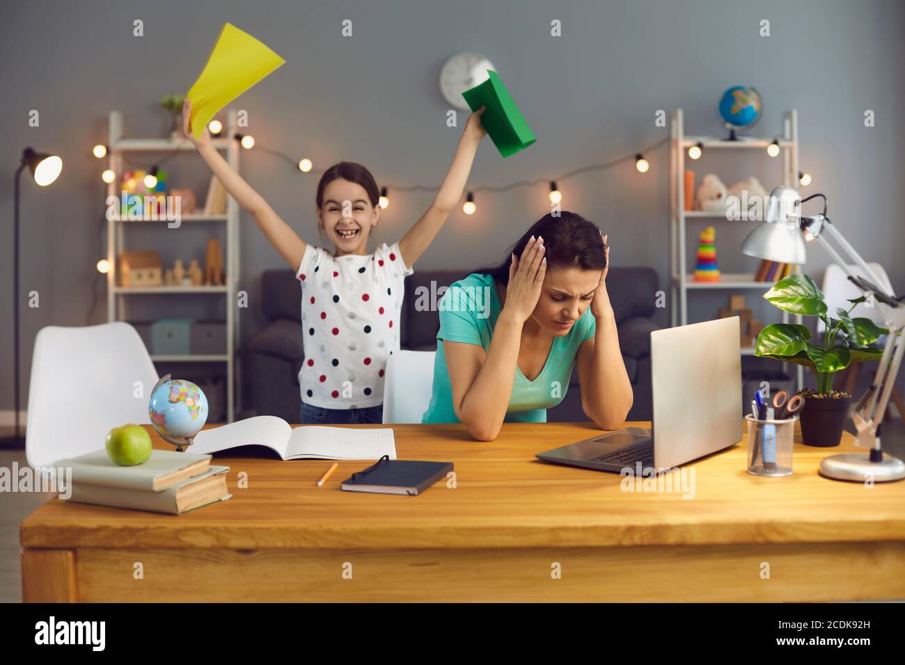 Stress working mother office hi-res stock photography and images - Alamy