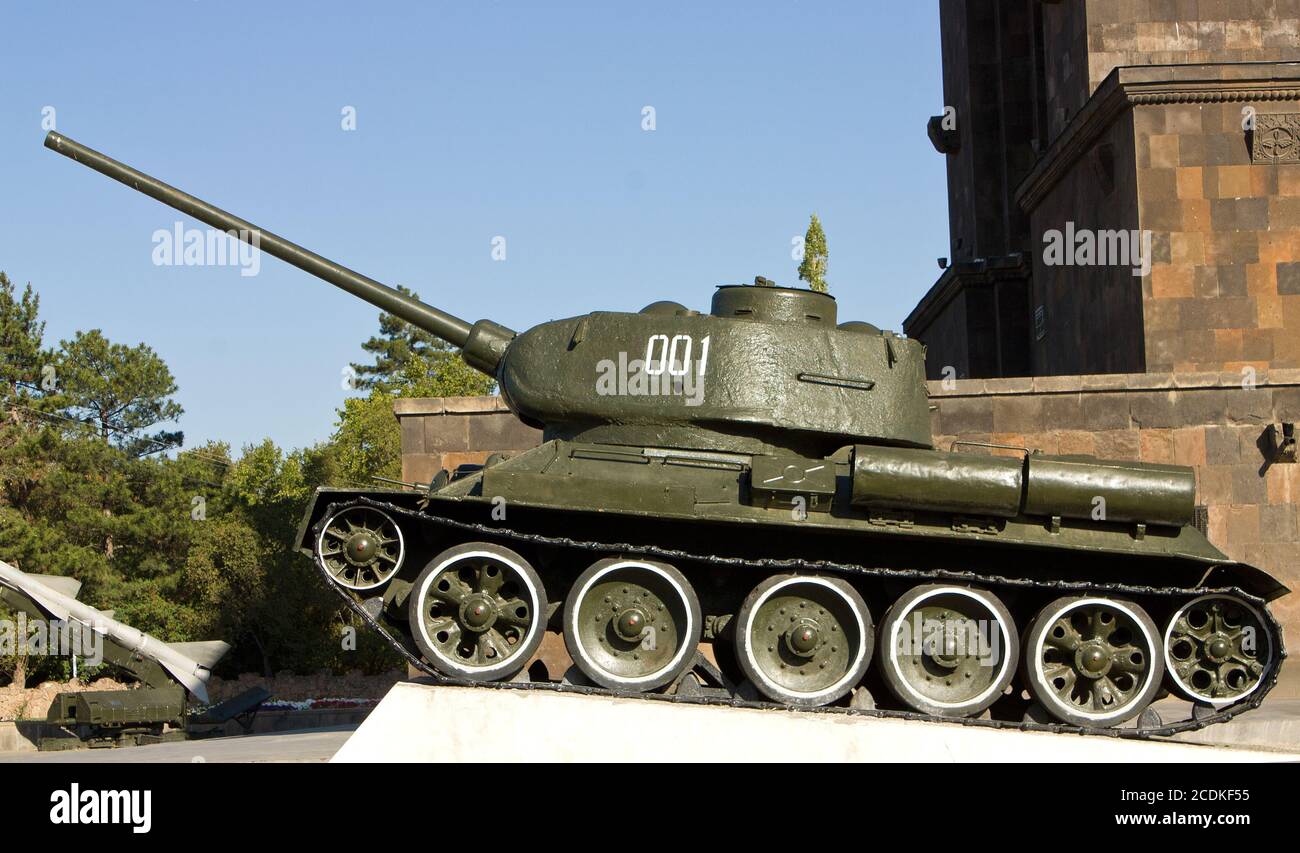 Soviet tank cold war hi-res stock photography and images - Alamy