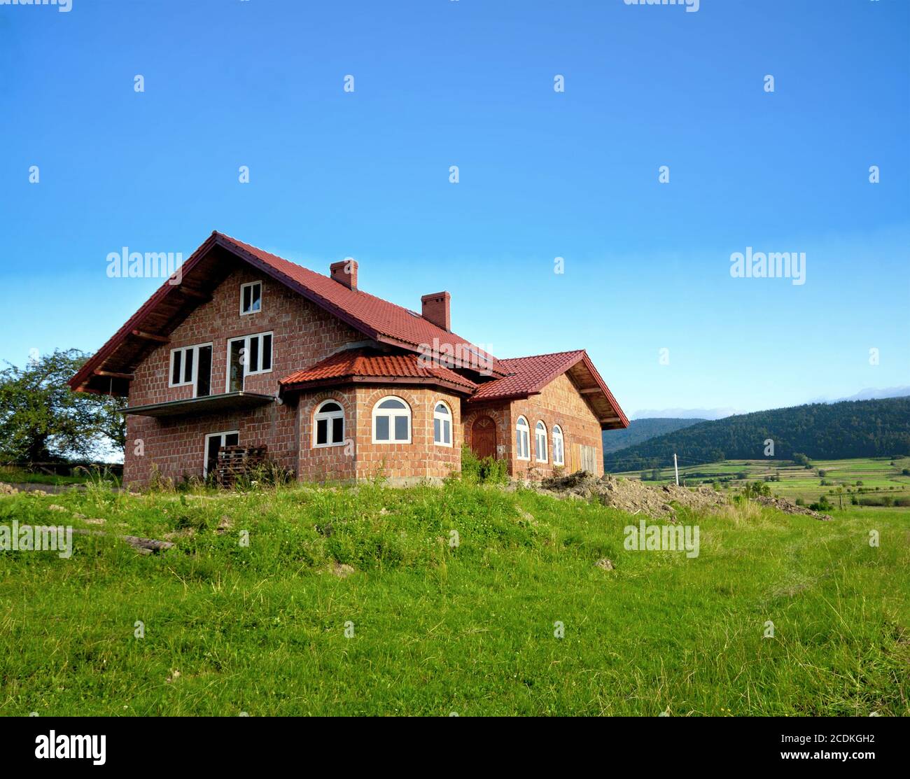 Dream mountain house hi-res stock photography and images - Alamy