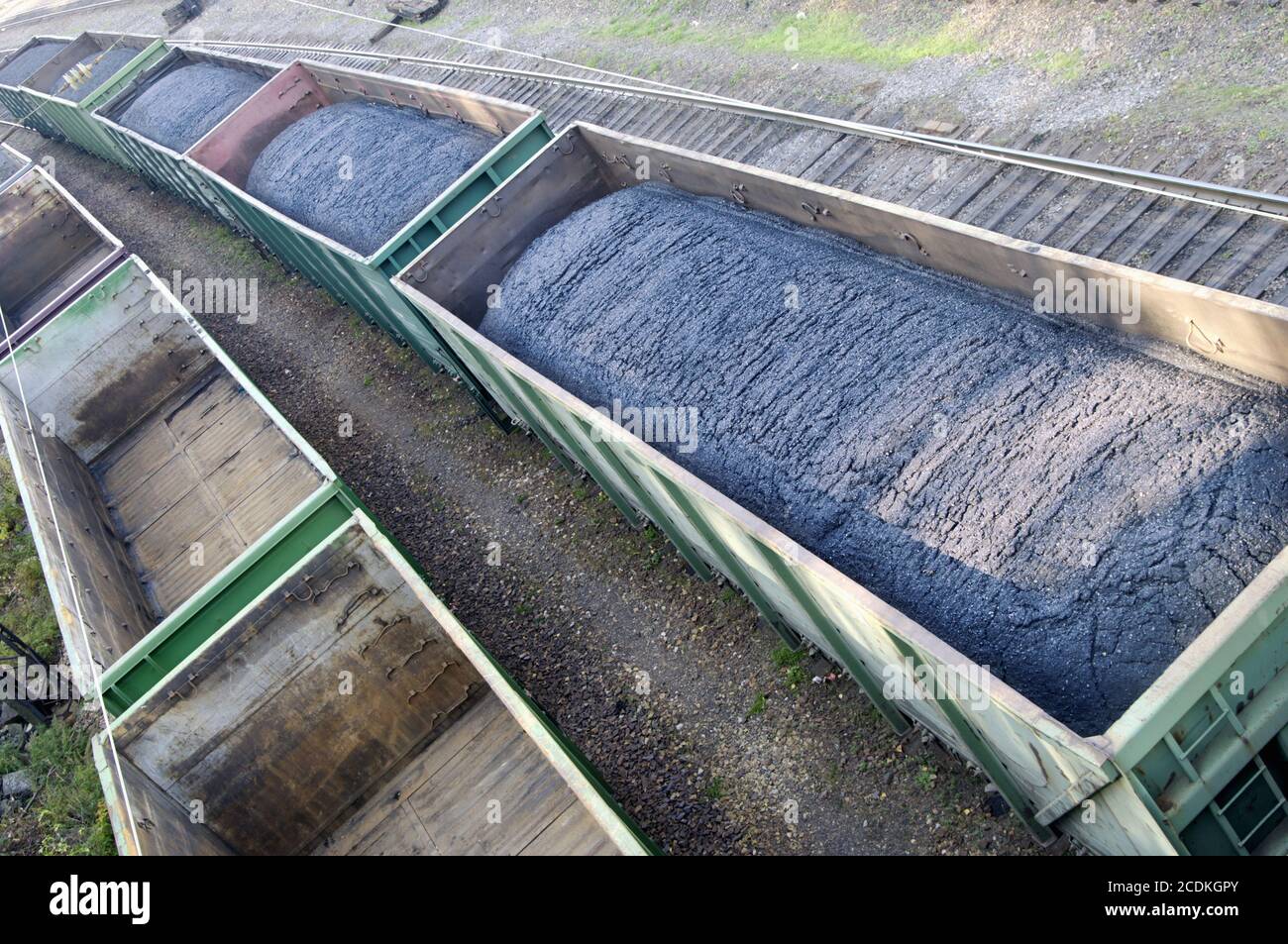 Perspective many power line hi-res stock photography and images - Alamy