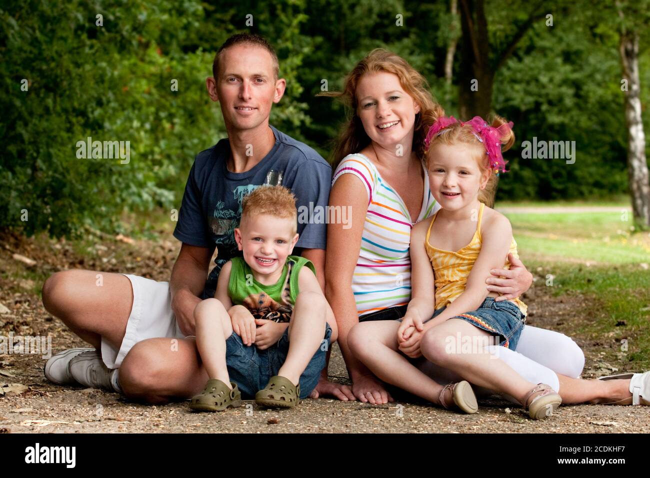 Family path hi-res stock photography and images - Alamy