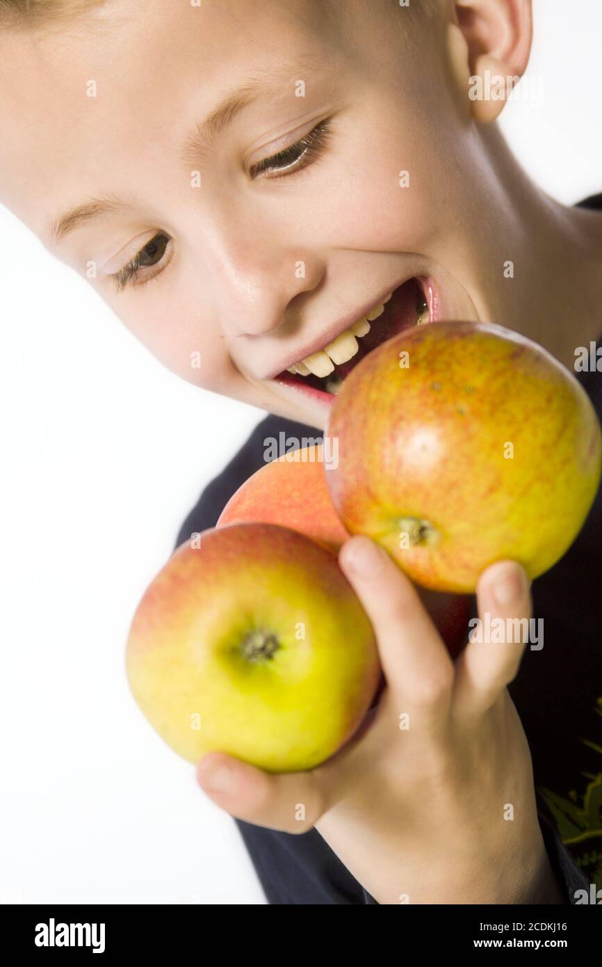 Child boy offering food hi-res stock photography and images - Alamy