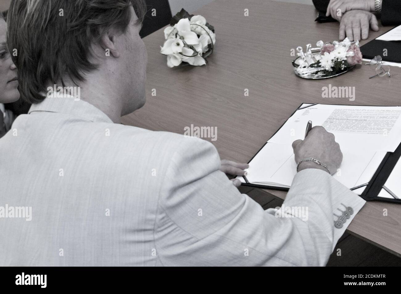 Yes writing hi-res stock photography and images - Alamy
