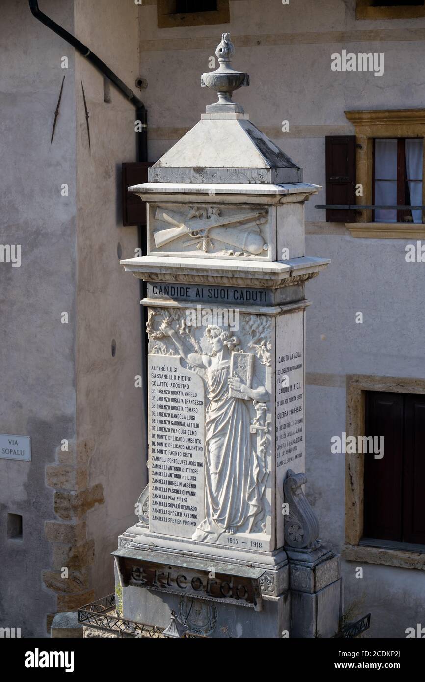 CANDIDE, VENETO/ITALY - AUGUST 10 : War memorial outside Church Santa ...