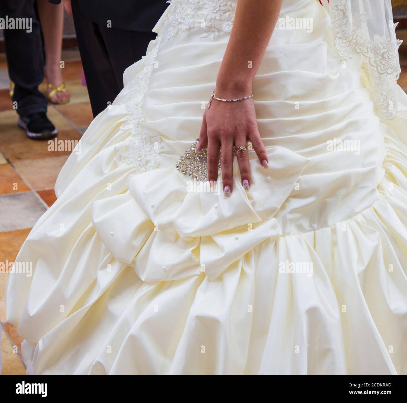 Hand dress hi-res stock photography and images - Alamy
