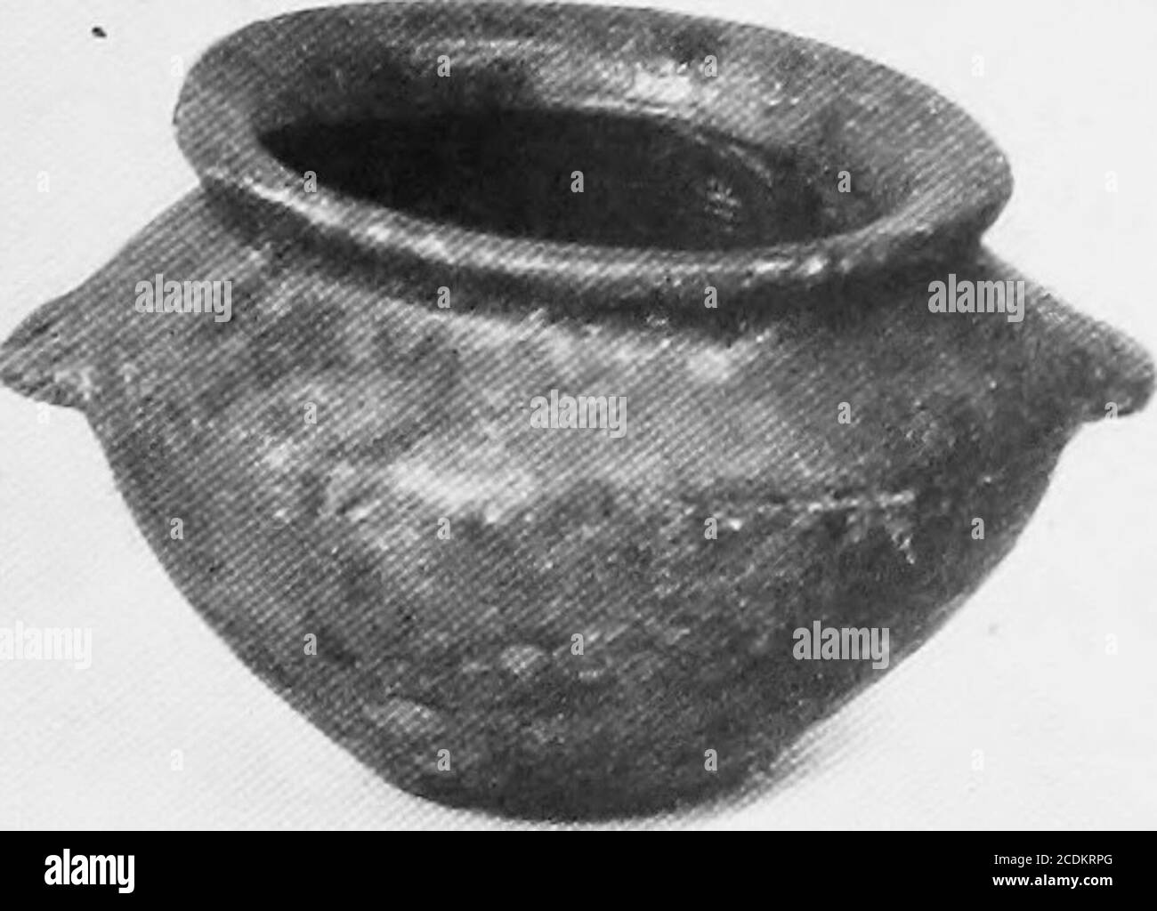 . The palace of Minos : a comparative account of the successive stages ...