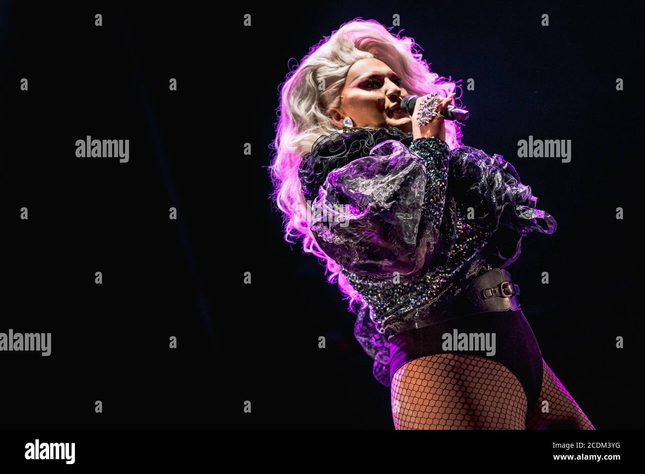Rupauls Drag Race Winner Drag Queen The Vivienne Performs Onstage At