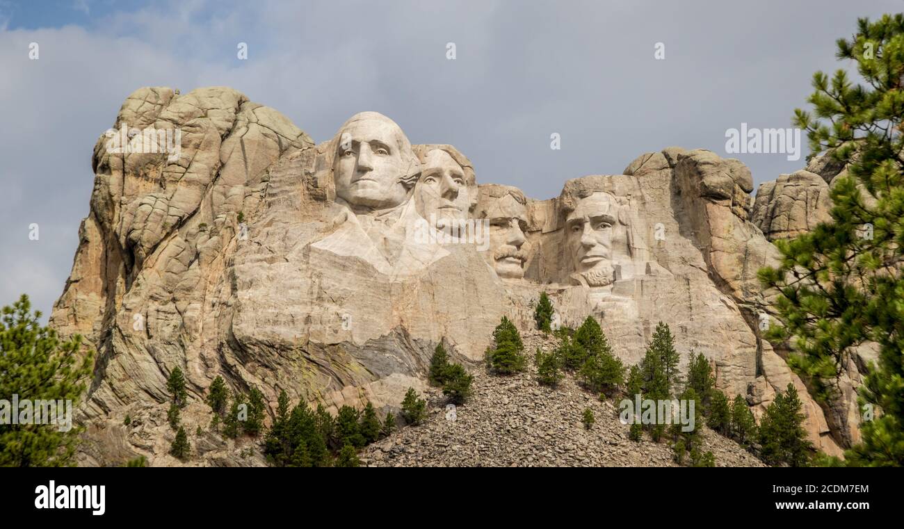 Closeup of George Washington, Thomas Jefferson, Abraham Lincoln and ...